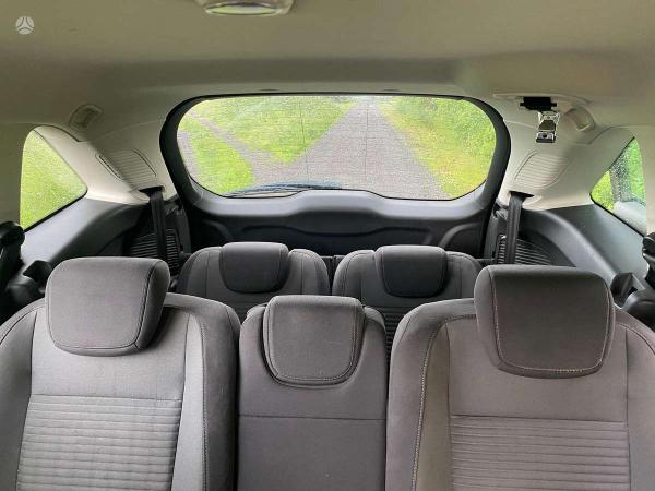 Melns Ford Grand C-MAX 2017 Tauragė, ar dzinēja tilpumu 1.50 L un nobraukumu 247 tūkst. km par 6450 €, foto 5 vietnē AUTOMOTO.COM.LV