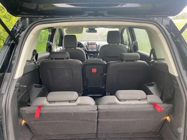 Melns Ford Grand C-MAX 2017 Tauragė, ar dzinēja tilpumu 1.50 L un nobraukumu 247 tūkst. km par 6450 €, foto 7 vietnē AUTOMOTO.COM.LV