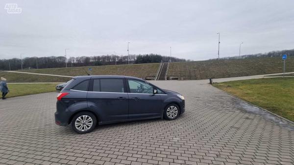 Zils Ford Grand C-MAX 2011 Kauņa, ar dzinēja tilpumu 2.00 L un nobraukumu 320 tūkst. km par 3999 €, foto 5 vietnē AUTOMOTO.COM.LV