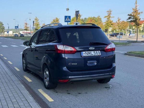 Zils Ford Grand C-MAX 2011 Klaipėda, ar dzinēja tilpumu 1.56 L un nobraukumu 230 tūkst. km par 2800 €, foto 4 vietnē AUTOMOTO.COM.LV