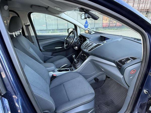 Zils Ford Grand C-MAX 2011 Klaipėda, ar dzinēja tilpumu 1.56 L un nobraukumu 230 tūkst. km par 2800 €, foto 6 vietnē AUTOMOTO.COM.LV