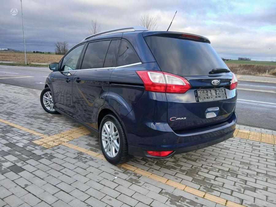 Blue Ford Grand C-MAX 2012 in Marijampole, with an engine capacity of 2.00 L and mileage of 209 thousand km for 4750 €, photo 6 on AUTOMOTO.COM.LV
