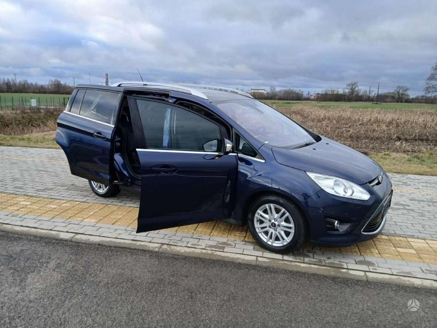 Blue Ford Grand C-MAX 2012 in Marijampole, with an engine capacity of 2.00 L and mileage of 209 thousand km for 4750 €, photo 7 on AUTOMOTO.COM.LV