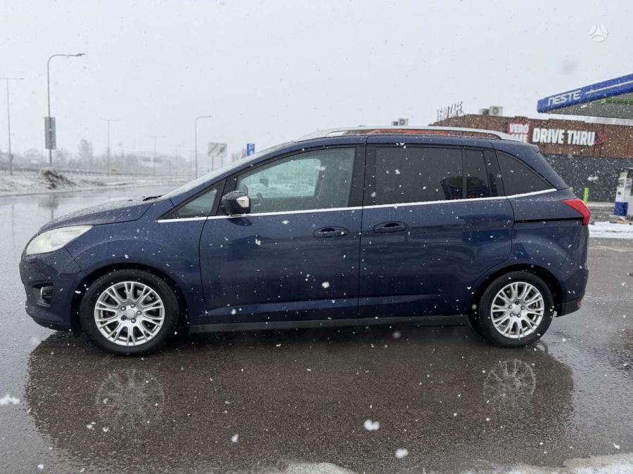 Blue Ford Grand C-MAX 2012 in Elektrenai, with an engine capacity of 1.60 L and mileage of 222 thousand km for 3750 €, photo 6 on AUTOMOTO.COM.LV