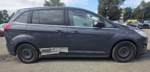 Blue Ford Grand C-MAX 2012 in Marijampole, with an engine capacity of 1.56 L and mileage of 320 thousand km for 2700 €, photo 6 on AUTOMOTO.COM.LV