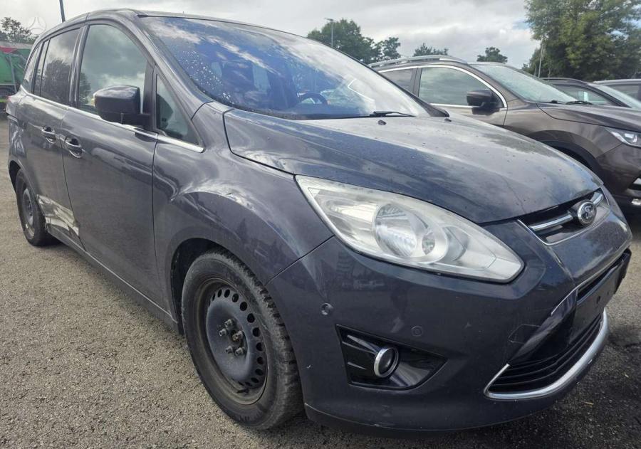 Blue Ford Grand C-MAX 2012 in Marijampole, with an engine capacity of 1.56 L and mileage of 320 thousand km for 2700 €, photo 7 on AUTOMOTO.COM.LV