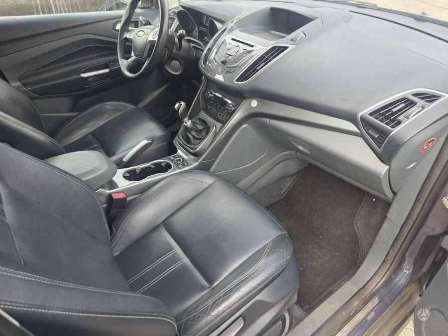 Blue Ford Grand C-MAX 2012 in Marijampole, with an engine capacity of 1.56 L and mileage of 320 thousand km for 2700 €, photo 8 on AUTOMOTO.COM.LV
