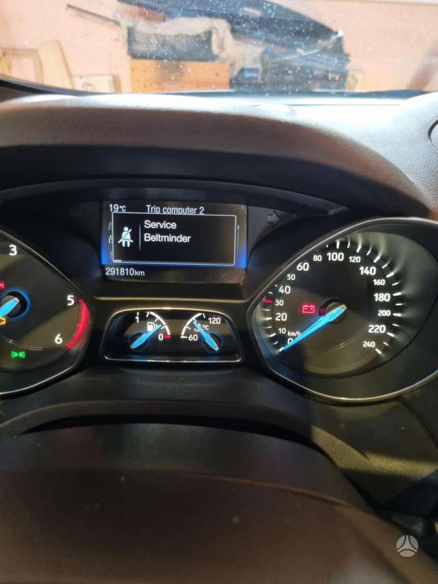 Blue Ford Grand C-MAX 2015 in Klaipeda, with an engine capacity of 2.00 L and mileage of 292 thousand km for 4800 €, photo 11 on AUTOMOTO.COM.LV