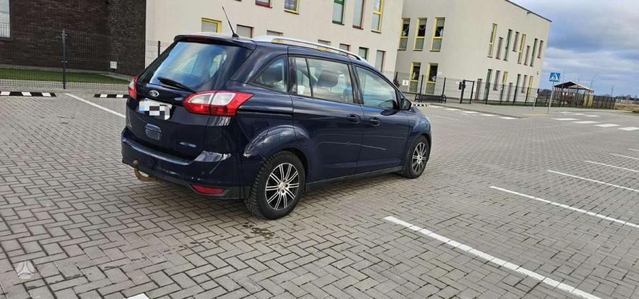 Blue Ford Grand C-MAX 2016 in Kaunas, with an engine capacity of 1.50 L and mileage of 320 thousand km for 5450 €, photo 3 on AUTOMOTO.COM.LV