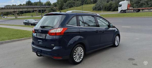 Blue Ford Grand C-MAX 2016 in Kaunas, with an engine capacity of 1.00 L and mileage of 188 thousand km for 4999 €, photo 6 on AUTOMOTO.COM.LV