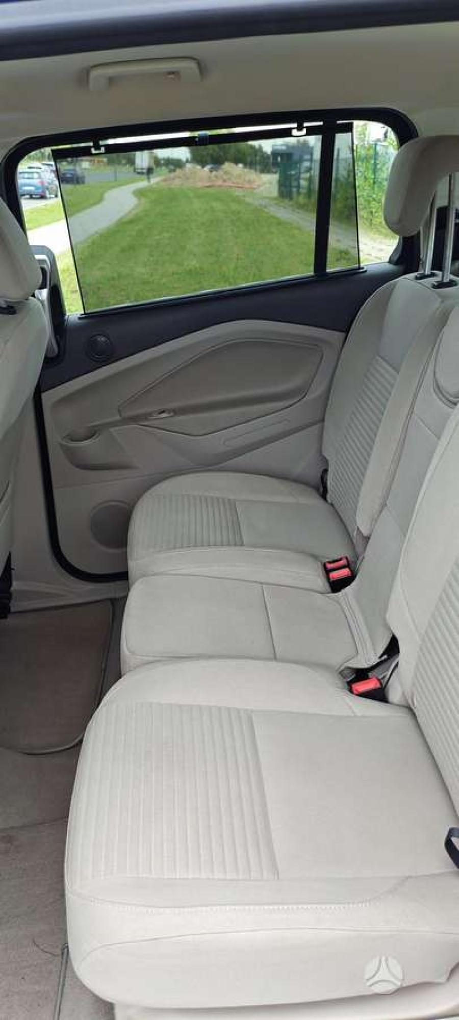 Blue Ford Grand C-MAX 2016 in Kaunas, with an engine capacity of 1.00 L and mileage of 188 thousand km for 4899 €, photo 16 on AUTOMOTO.COM.LV