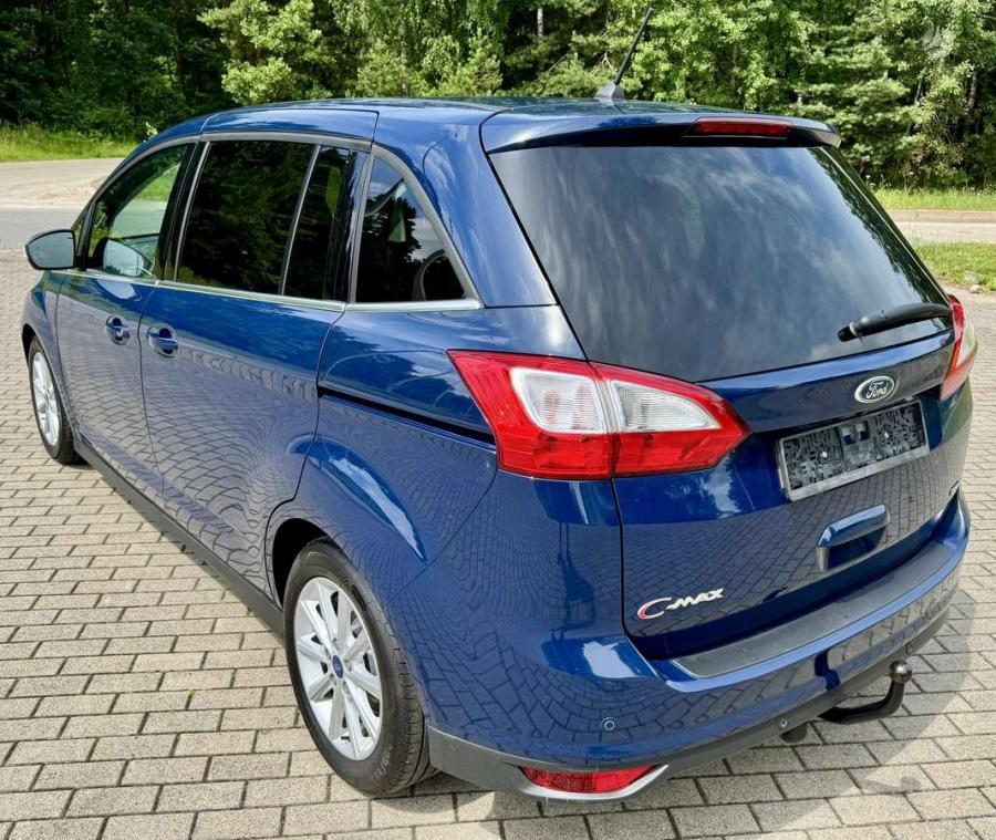 Blue Ford Grand C-MAX 2017 in Kaunas, with an engine capacity of 1.00 L and mileage of 119 thousand km for 5499 €, photo 5 on AUTOMOTO.COM.LV
