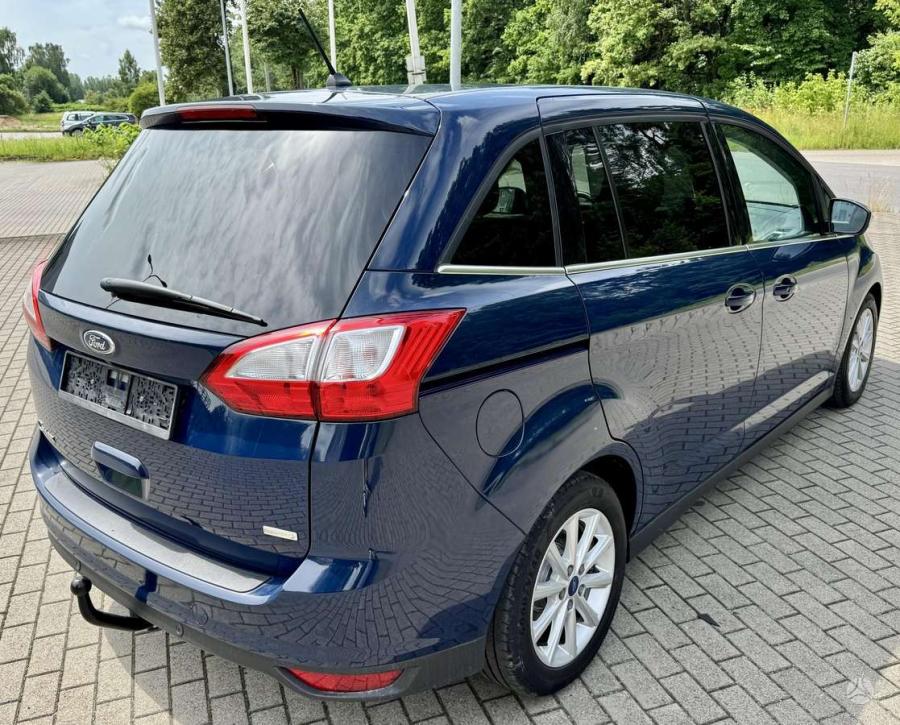 Blue Ford Grand C-MAX 2017 in Kaunas, with an engine capacity of 1.00 L and mileage of 119 thousand km for 5499 €, photo 7 on AUTOMOTO.COM.LV