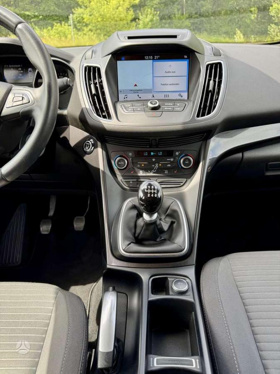 Blue Ford Grand C-MAX 2017 in Kaunas, with an engine capacity of 1.00 L and mileage of 119 thousand km for 5499 €, photo 24 on AUTOMOTO.COM.LV