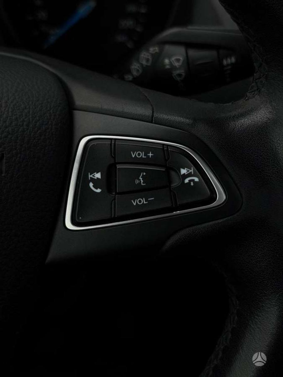 Zils Ford Grand C-MAX 2017 Viļņa, ar dzinēja tilpumu 2.00 L un nobraukumu 170 tūkst. km par 7990 €, foto 28 vietnē AUTOMOTO.COM.LV
