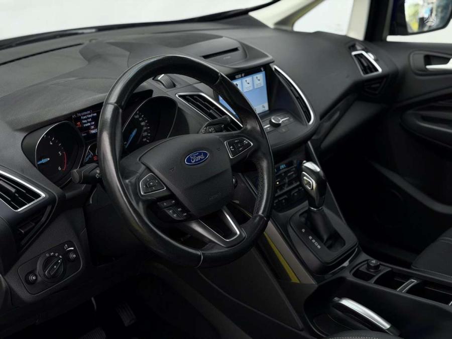 Blue Ford Grand C-MAX 2017 in Vilnius, with an engine capacity of 2.00 L and mileage of 170 thousand km for 7990 €, photo 10 on AUTOMOTO.COM.LV
