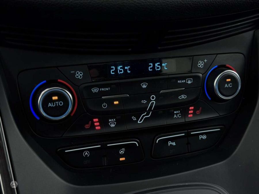 Blue Ford Grand C-MAX 2017 in Vilnius, with an engine capacity of 2.00 L and mileage of 170 thousand km for 7990 €, photo 24 on AUTOMOTO.COM.LV