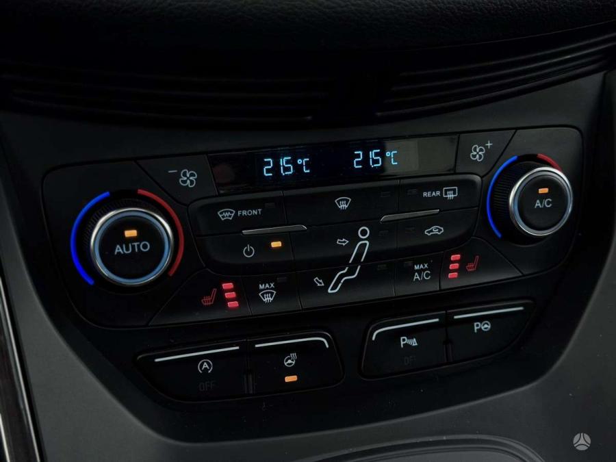 Blue Ford Grand C-MAX 2017 in Vilnius, with an engine capacity of 2.00 L and mileage of 170 thousand km for 7990 €, photo 24 on AUTOMOTO.COM.LV