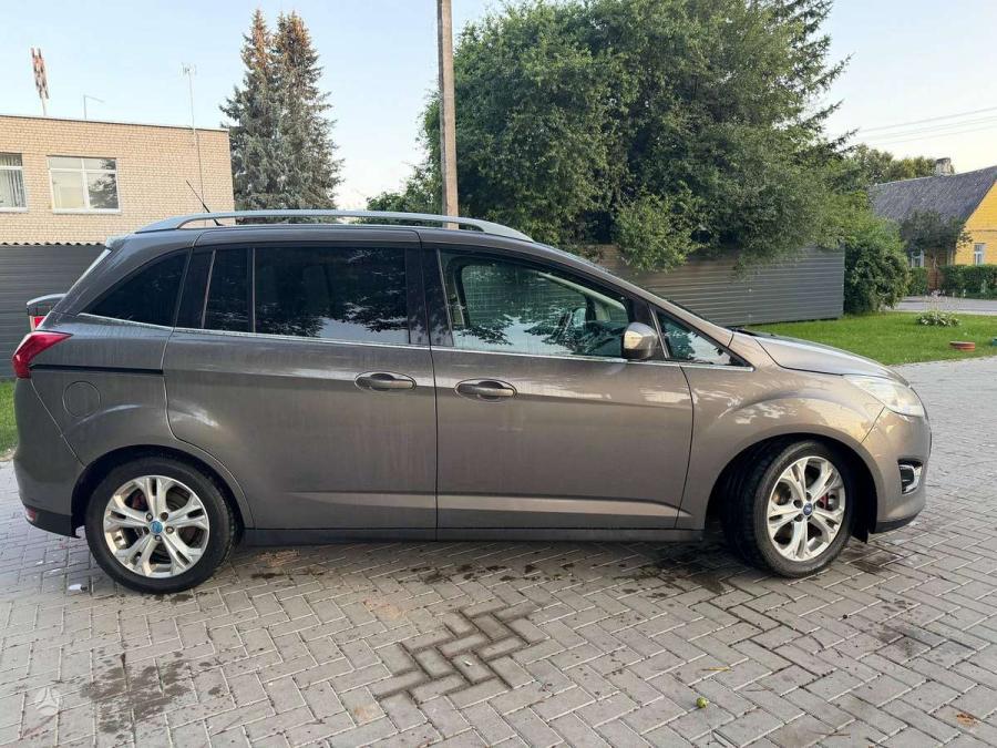 Brūns Ford Grand C-MAX 2012 Viļņa, ar dzinēja tilpumu 2.00 L un nobraukumu 307 tūkst. km par 5600 €, foto 3 vietnē AUTOMOTO.COM.LV