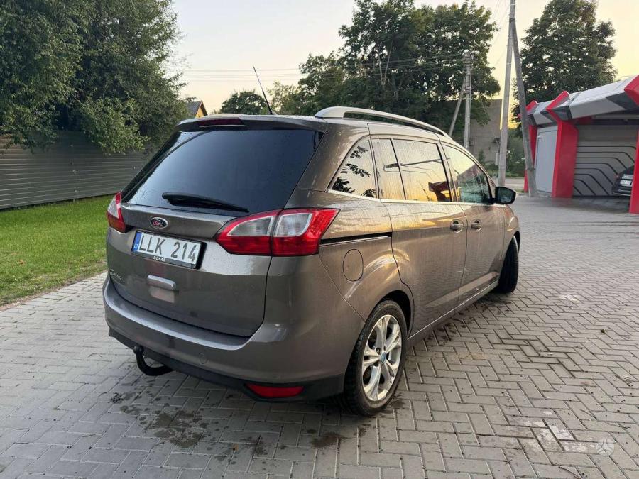 Brūns Ford Grand C-MAX 2012 Viļņa, ar dzinēja tilpumu 2.00 L un nobraukumu 307 tūkst. km par 5600 €, foto 4 vietnē AUTOMOTO.COM.LV