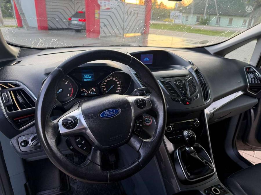 Brūns Ford Grand C-MAX 2012 Viļņa, ar dzinēja tilpumu 2.00 L un nobraukumu 307 tūkst. km par 5600 €, foto 6 vietnē AUTOMOTO.COM.LV