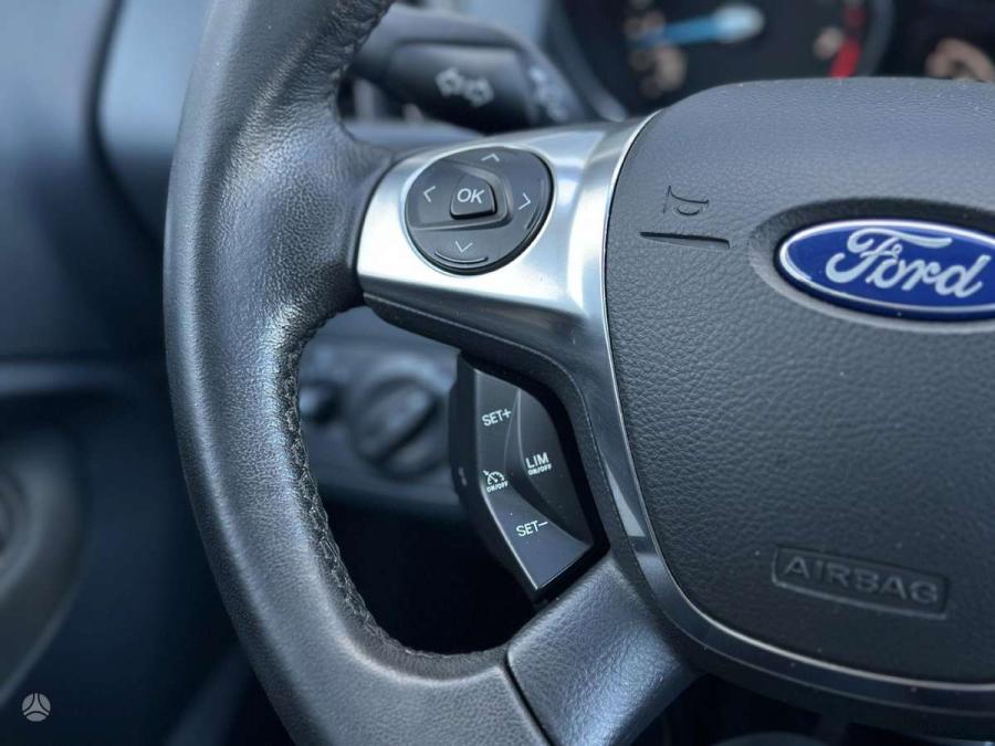 Brown Ford Grand C-MAX 2013 in Kaunas, with an engine capacity of 1.00 L and mileage of 145 thousand km for 4490 €, photo 21 on AUTOMOTO.COM.LV