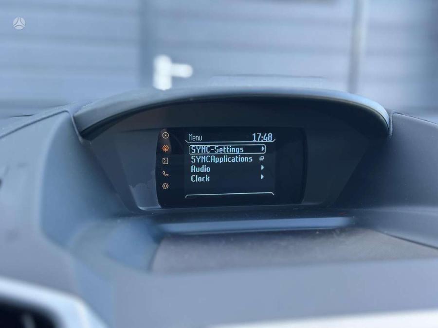 Brown Ford Grand C-MAX 2013 in Kaunas, with an engine capacity of 1.00 L and mileage of 145 thousand km for 4490 €, photo 26 on AUTOMOTO.COM.LV