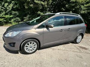 Brown Ford Grand C-MAX 2013 in Siauliai, with an engine capacity of 1.56 L and mileage of 240 thousand km for 4650 €, photo 11 on AUTOMOTO.COM.LV