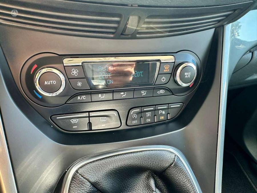 Brown Ford Grand C-MAX 2013 in Siauliai, with an engine capacity of 1.56 L and mileage of 240 thousand km for 4650 €, photo 23 on AUTOMOTO.COM.LV