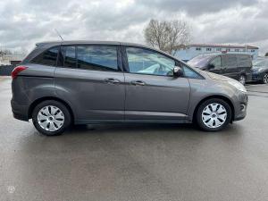 Brown Ford Grand C-MAX 2014 in Siauliai, with an engine capacity of 1.00 L and mileage of 153 thousand km for 3950 €, photo 7 on AUTOMOTO.COM.LV