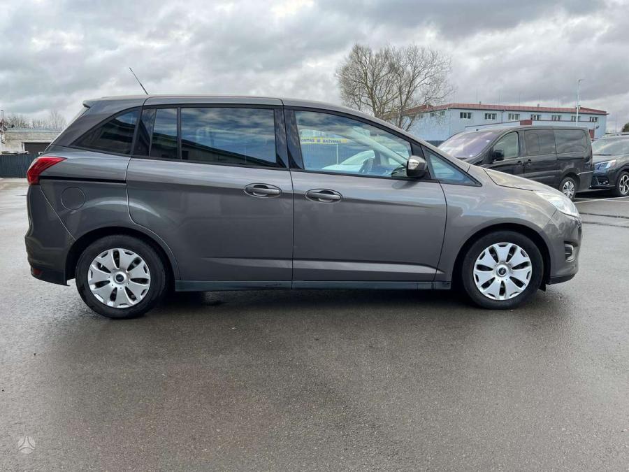 Brown Ford Grand C-MAX 2014 in Siauliai, with an engine capacity of 1.00 L and mileage of 153 thousand km for 3950 €, photo 7 on AUTOMOTO.COM.LV