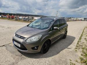 Brown Ford Grand C-MAX 2014 in Vilnius, with an engine capacity of 2.00 L and mileage of 255 thousand km for 4400 €, photo  on AUTOMOTO.COM.LV