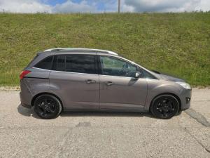 Brown Ford Grand C-MAX 2014 in Vilnius, with an engine capacity of 2.00 L and mileage of 255 thousand km for 4400 €, photo 6 on AUTOMOTO.COM.LV