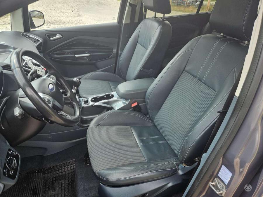 Brown Ford Grand C-MAX 2014 in Vilnius, with an engine capacity of 2.00 L and mileage of 255 thousand km for 4400 €, photo 13 on AUTOMOTO.COM.LV