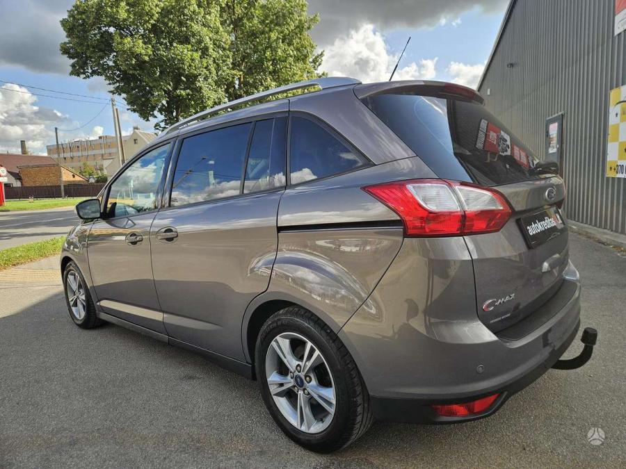 Brūns Ford Grand C-MAX 2015 Šauļi, ar dzinēja tilpumu 1.00 L un nobraukumu 195 tūkst. km par 4950 €, foto 6 vietnē AUTOMOTO.COM.LV
