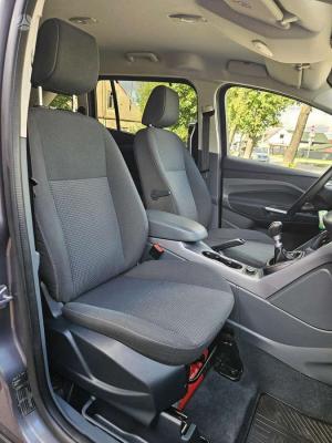 Brūns Ford Grand C-MAX 2015 Šauļi, ar dzinēja tilpumu 1.00 L un nobraukumu 195 tūkst. km par 4950 €, foto 15 vietnē AUTOMOTO.COM.LV