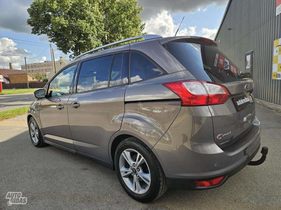 Brūns Ford Grand C-MAX 2015 Šauļi, ar dzinēja tilpumu 1.00 L un nobraukumu 195 tūkst. km par 4950 €, foto 6 vietnē AUTOMOTO.COM.LV