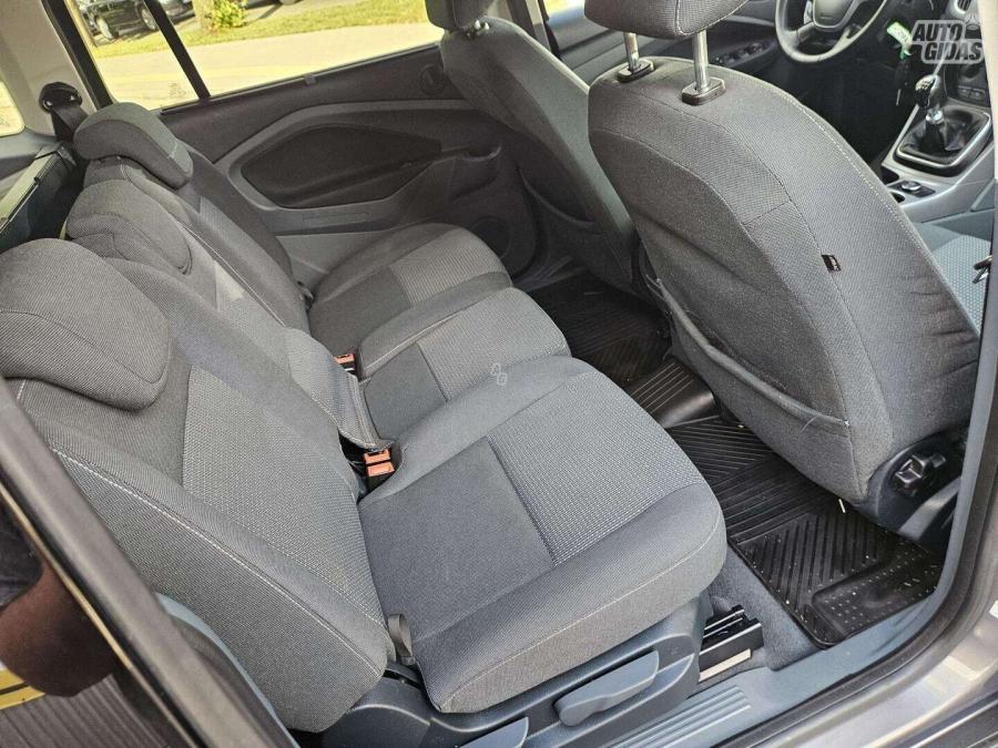 Brūns Ford Grand C-MAX 2015 Šauļi, ar dzinēja tilpumu 1.00 L un nobraukumu 195 tūkst. km par 4950 €, foto 17 vietnē AUTOMOTO.COM.LV