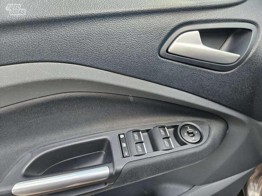 Brūns Ford Grand C-MAX 2015 Šauļi, ar dzinēja tilpumu 1.00 L un nobraukumu 195 tūkst. km par 4950 €, foto 21 vietnē AUTOMOTO.COM.LV