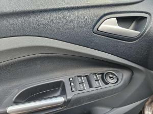 Brūns Ford Grand C-MAX 2015 Šauļi, ar dzinēja tilpumu 1.00 L un nobraukumu 195 tūkst. km par 4950 €, foto 23 vietnē AUTOMOTO.COM.LV