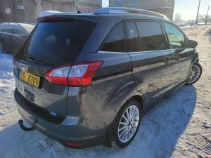 Brown Ford Grand C-MAX 2016 in Taurage, with an engine capacity of 2.00 L and mileage of 217 thousand km for 6950 €, photo 4 on AUTOMOTO.COM.LV