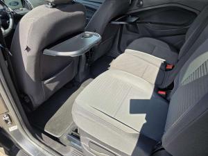 Brown Ford Grand C-MAX 2016 in Marijampole, with an engine capacity of 1.50 L and mileage of 249 thousand km for 5900 €, photo 9 on AUTOMOTO.COM.LV