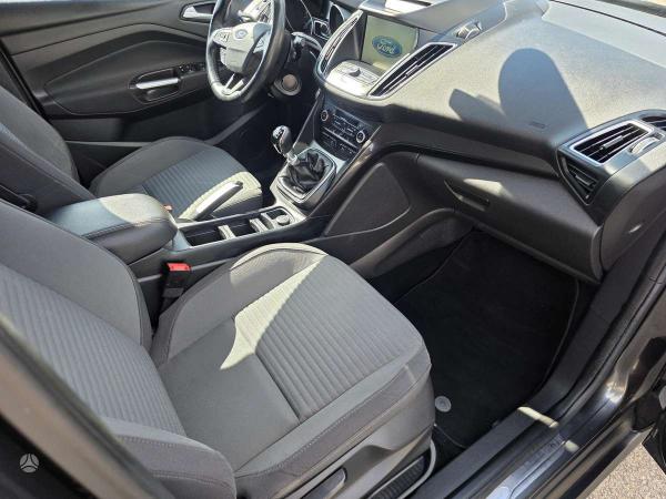 Brown Ford Grand C-MAX 2016 in Marijampole, with an engine capacity of 1.50 L and mileage of 249 thousand km for 5900 €, photo 11 on AUTOMOTO.COM.LV