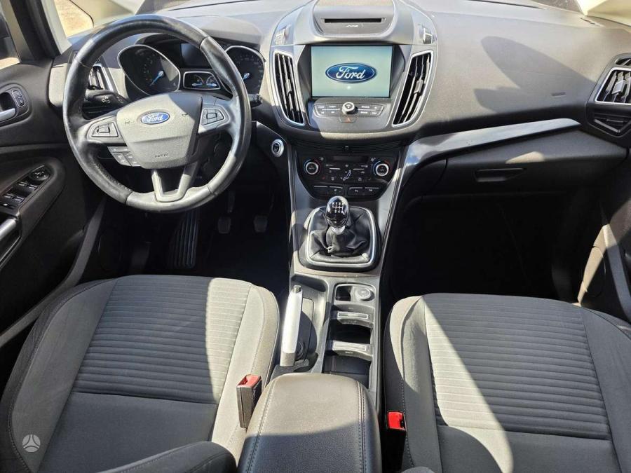 Brown Ford Grand C-MAX 2016 in Marijampole, with an engine capacity of 1.50 L and mileage of 249 thousand km for 5900 €, photo 12 on AUTOMOTO.COM.LV