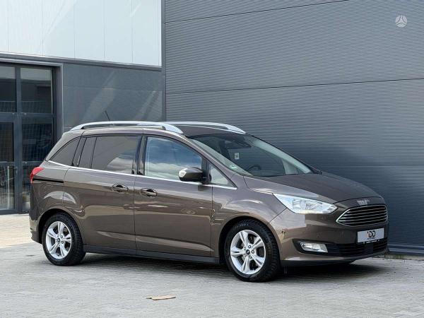 Brown Ford Grand C-MAX 2018 in Kaunas, with an engine capacity of 1.00 L and mileage of 167 thousand km for 6790 €, photo 7 on AUTOMOTO.COM.LV