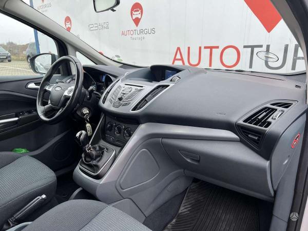 Grey Ford Grand C-MAX 2011 in Taurage, with an engine capacity of 1.60 L and mileage of 241 thousand km for 3700 €, photo 11 on AUTOMOTO.COM.LV