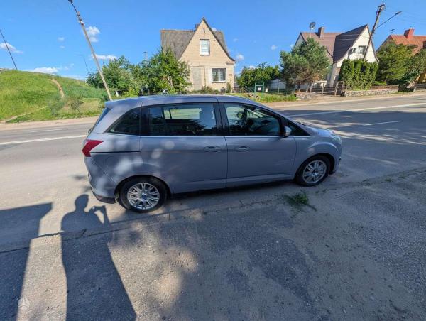 Pelēks Ford Grand C-MAX 2011 Kauņa, ar dzinēja tilpumu 1.56 L un nobraukumu 359 tūkst. km par 2800 €, foto 1 vietnē AUTOMOTO.COM.LV
