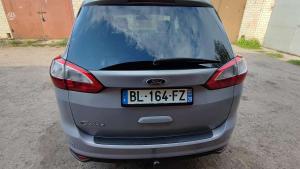 Grey Ford Grand C-MAX 2011 in Prienai, with an engine capacity of 1.56 L and mileage of 270 thousand km for 3790 €, photo 5 on AUTOMOTO.COM.LV