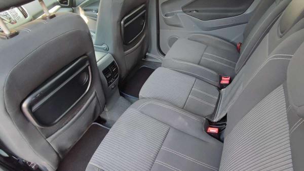 Grey Ford Grand C-MAX 2011 in Prienai, with an engine capacity of 1.56 L and mileage of 270 thousand km for 3790 €, photo 10 on AUTOMOTO.COM.LV