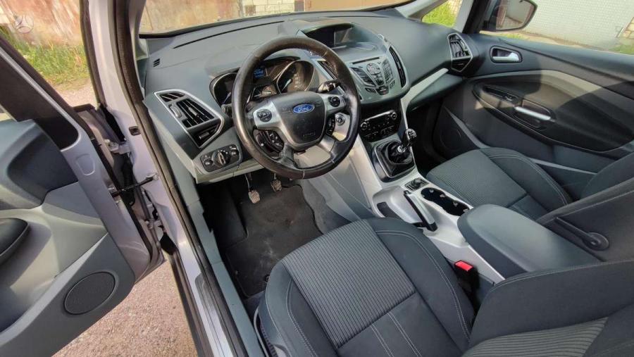 Grey Ford Grand C-MAX 2011 in Prienai, with an engine capacity of 1.56 L and mileage of 270 thousand km for 3790 €, photo 14 on AUTOMOTO.COM.LV